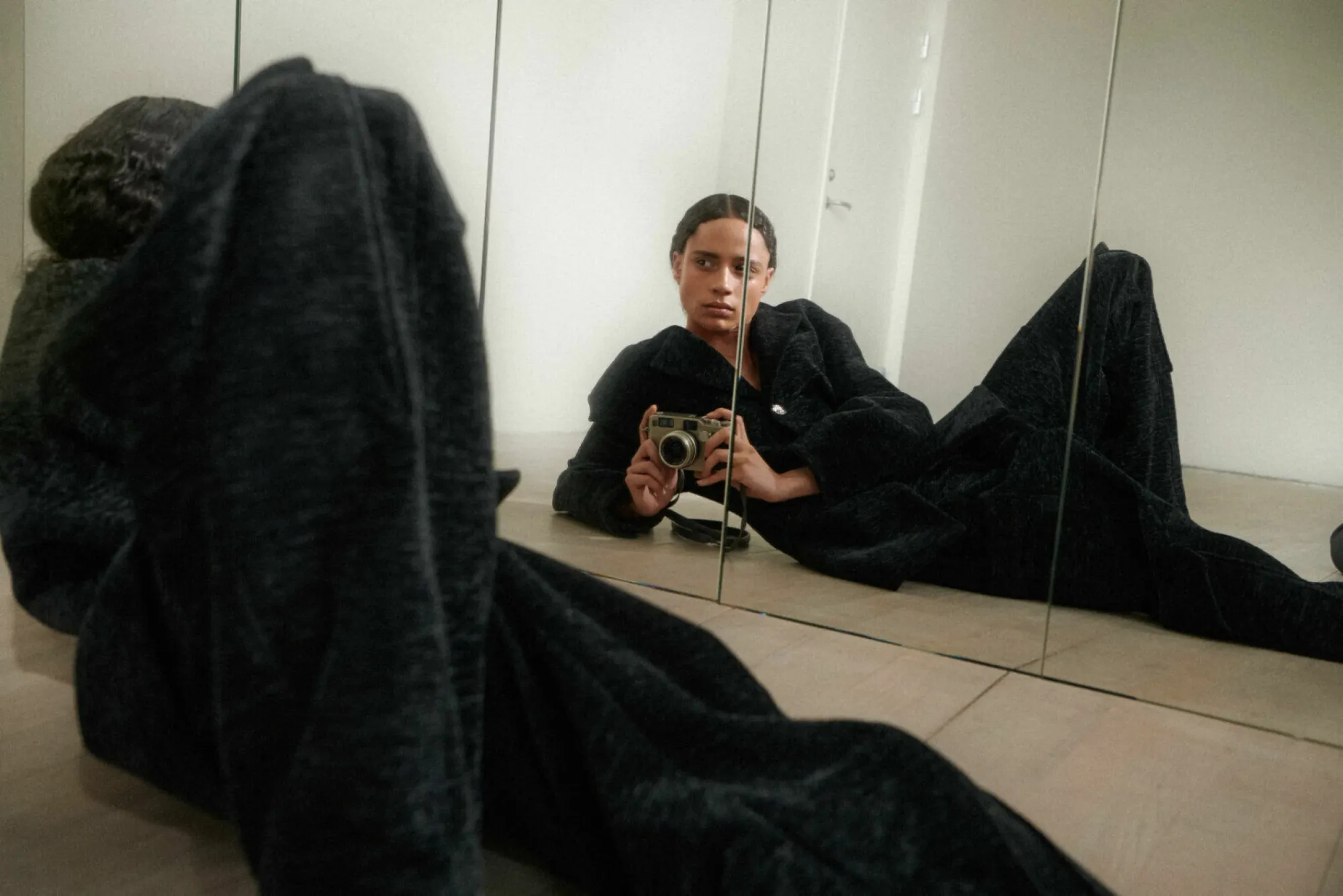 Starting The New Year With Sweet Siamese Dreams, An Exclusive Love ...